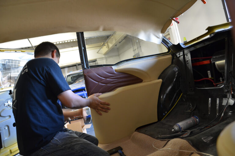 Discrete vs Process Manufacturing: Key Differences | Evocon